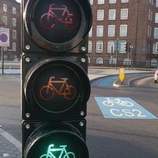 TfL unveils first low-level traffic signals for cyclists