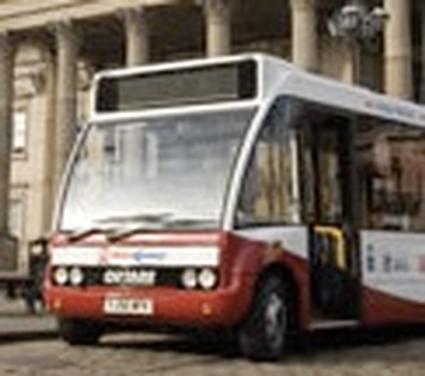 Adonis praises Metro's Leeds FreeCityBus