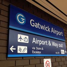Gatwick extends drop-off charging
