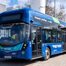 Innovative Hydrogen Power: The Metrobus Fastway Revolution in Crawley ...